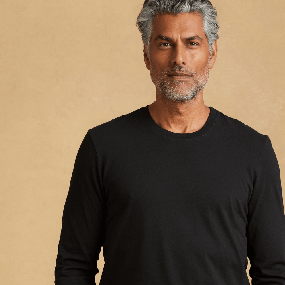 Mens long sleeve crew neck Classic T-Shirt