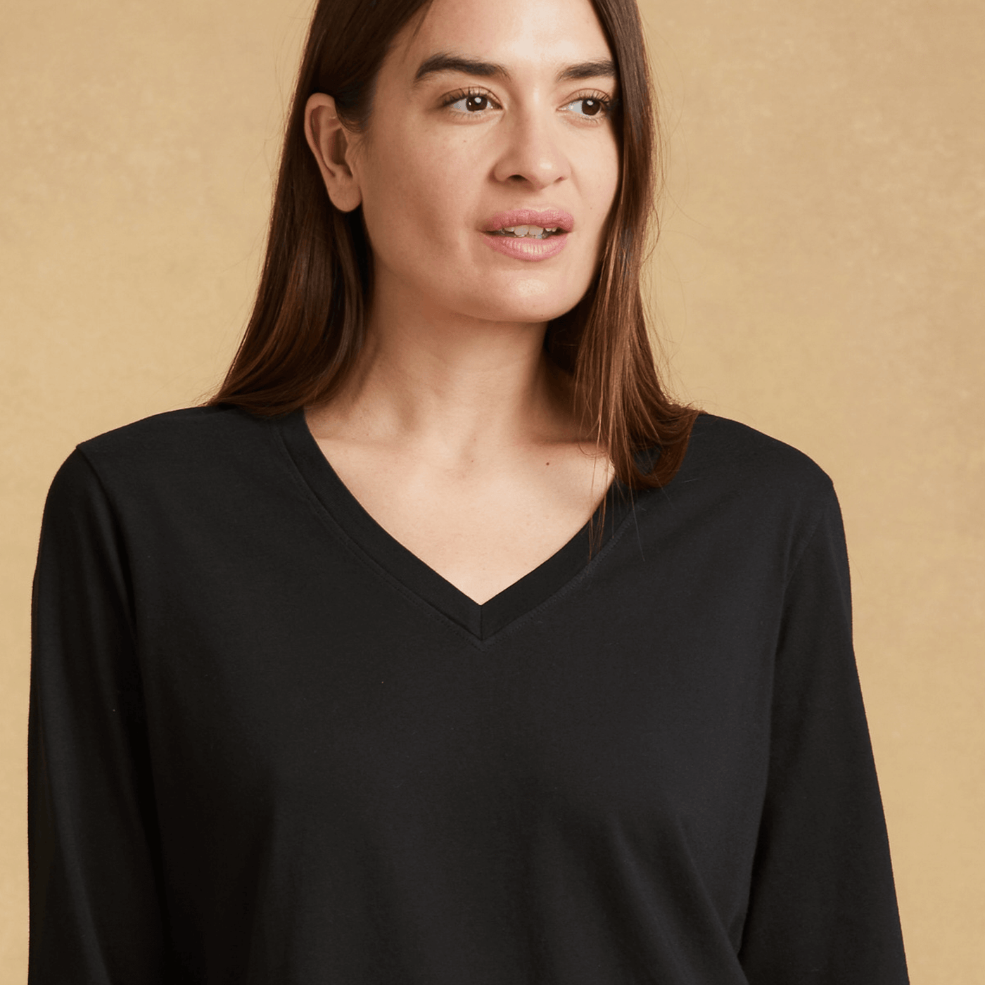Womens long sleeve V-neck Classic T-Shirt